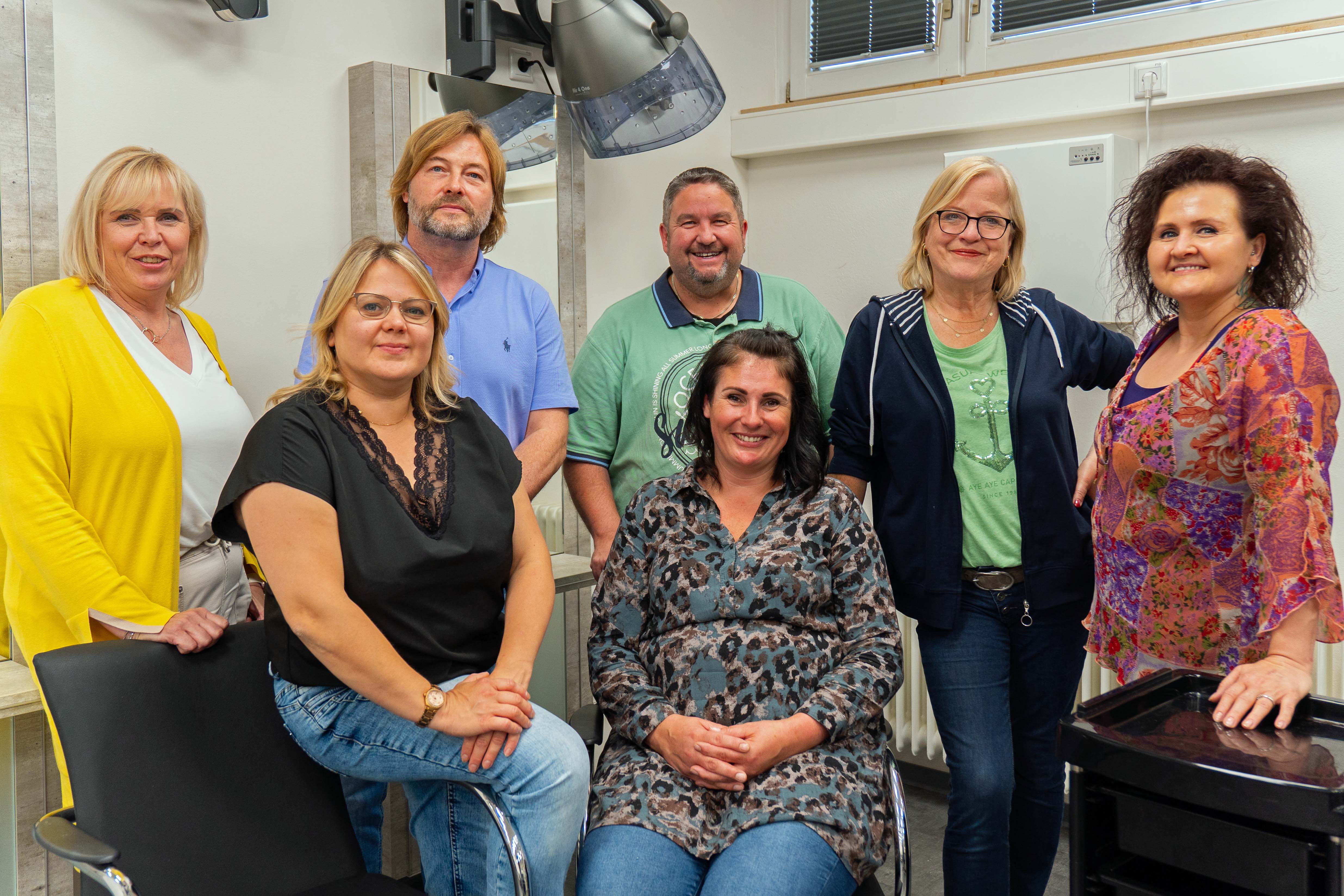 Friseur-Innungen rücken näher zusammen - Handwerkskammer Oldenburg
